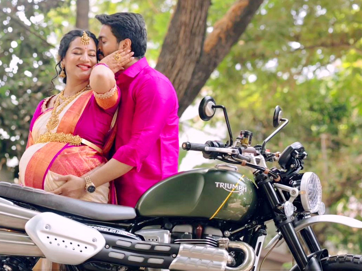 పండంటి బాబుకు జన్మనిచ్చిన బుల్లితెర జంట (ఫోటోలు) | Kannada actors Darshak Gowda and Shilpa Ravi ...